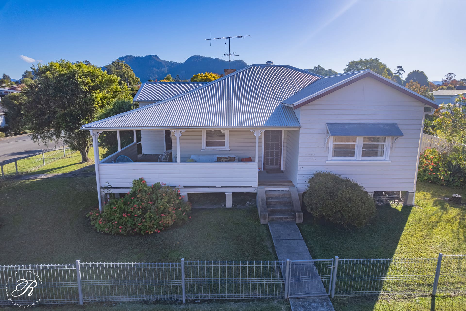 100 Hume Street, Gloucester NSW 2422 - Elders R and R Property