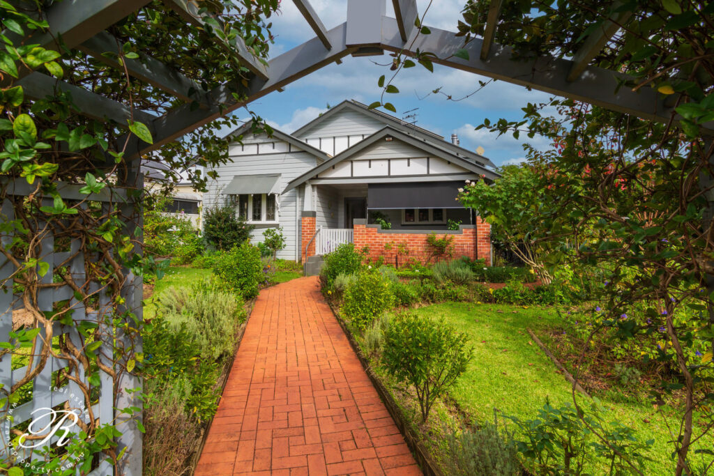 63 Cowper Street, Stroud NSW 2425 - Elders R and R Property